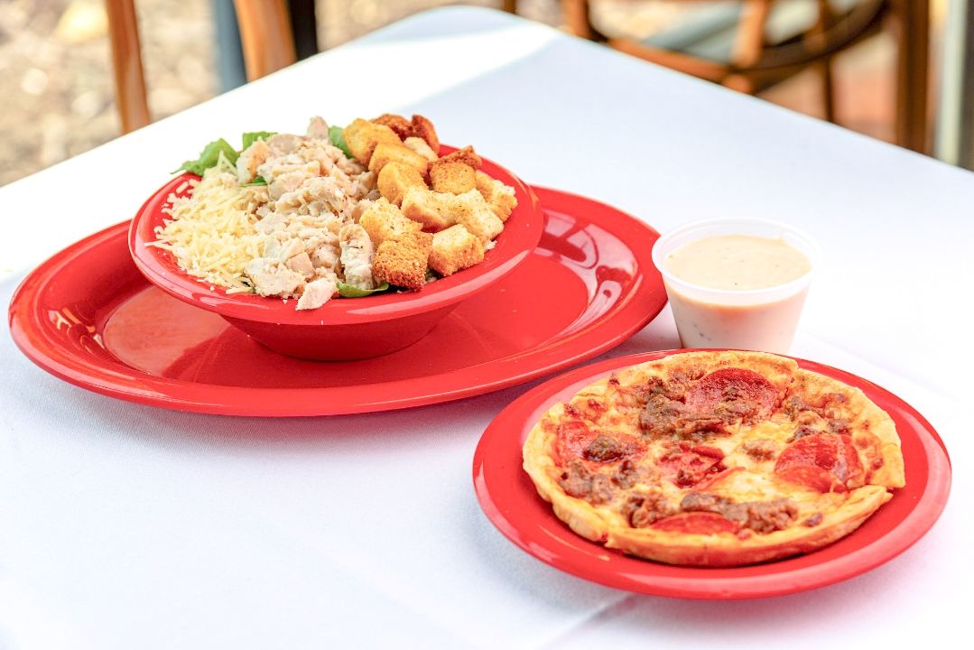 6" Pizza & Salad | U.S. Pizza Co.