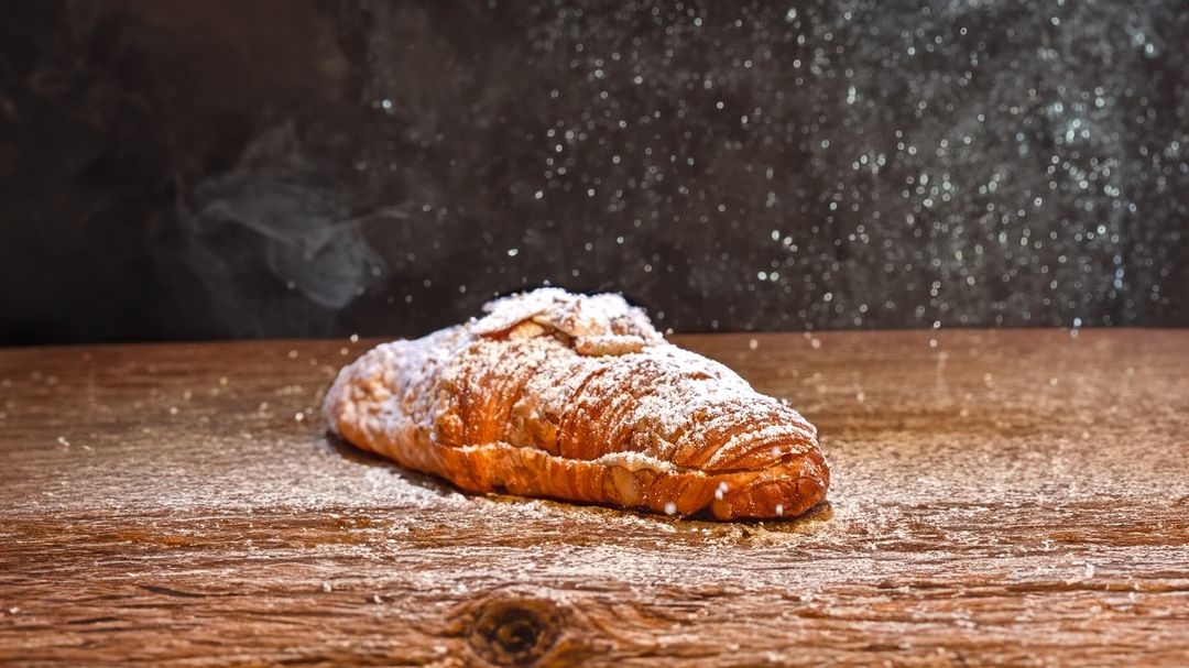 2411 Main St - Cinnamon Rolls