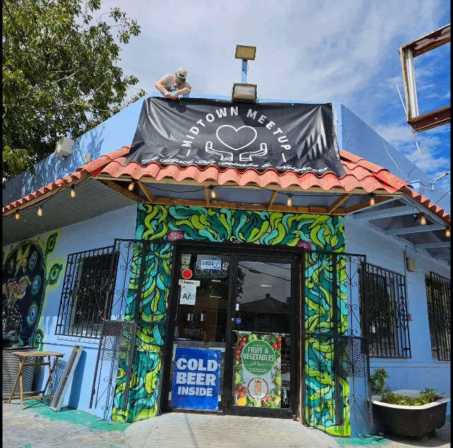 801 W Russell Pl - TONIC WATER