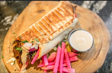 Shesh Besh Grill - kafta istanbouli skewer
