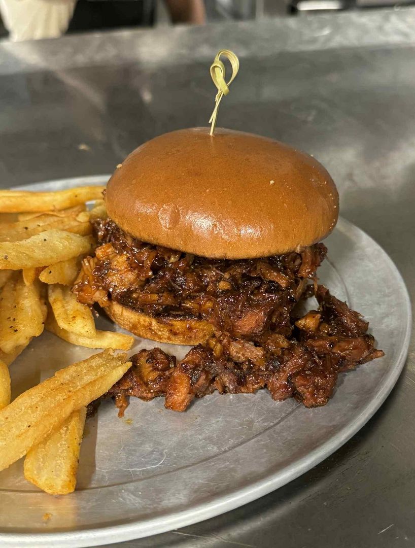 Dunks Bar & Grill 510 Chicago Avenue | Toast