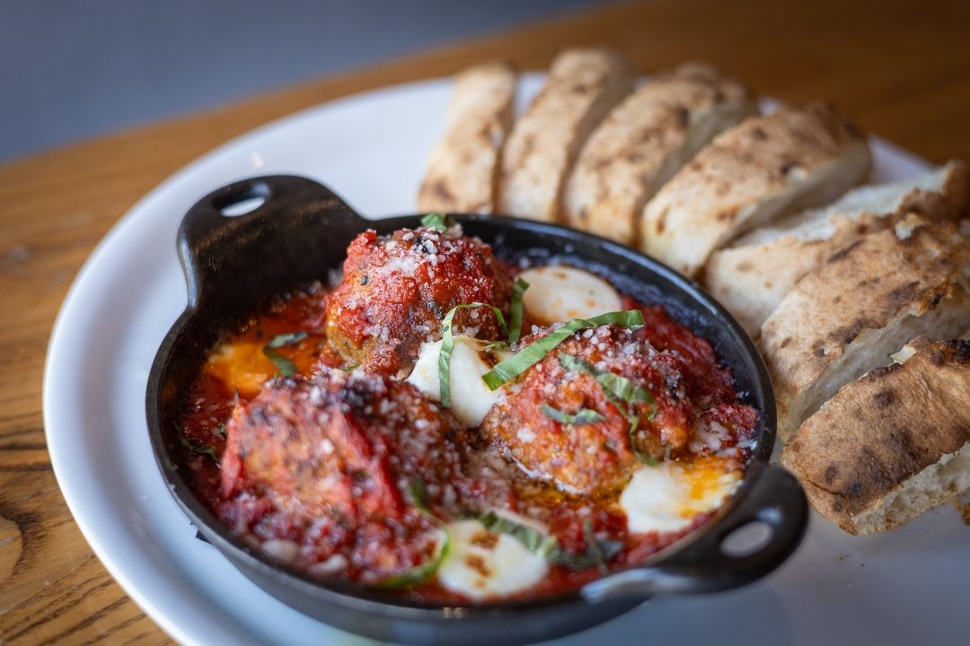 104 S Cherry - Chicken Gorgonzola Pizza