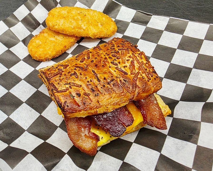 Sandwich Express 711 N Hwy 99W | Toast