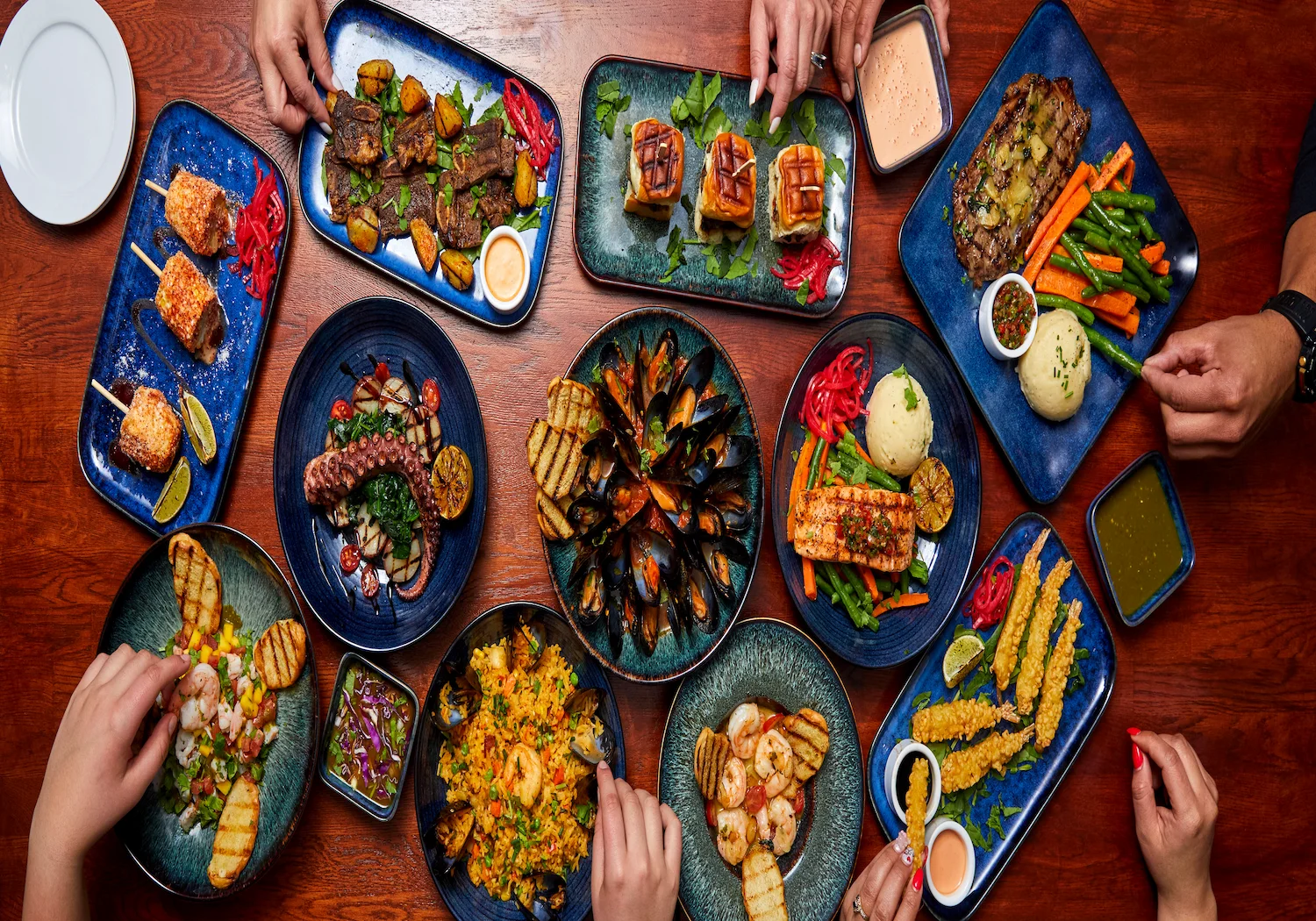 271 MERIDIAN ST - BONO SLIDERS