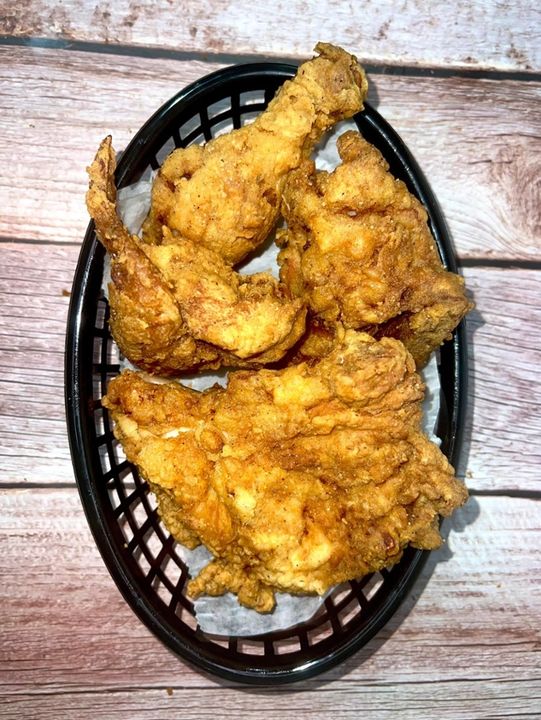 Claudie's Chicken middletown/belford - Seasoned Curly Fries