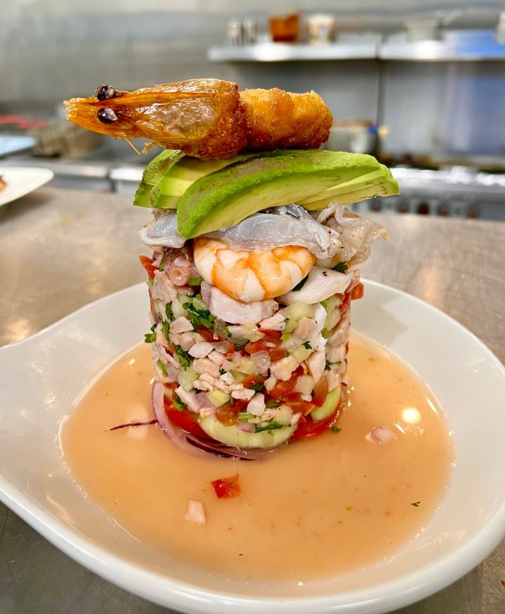 Isla Del Mar Restaurante West Omaha - Pasta Mixteada (Pulpo, camarón ...