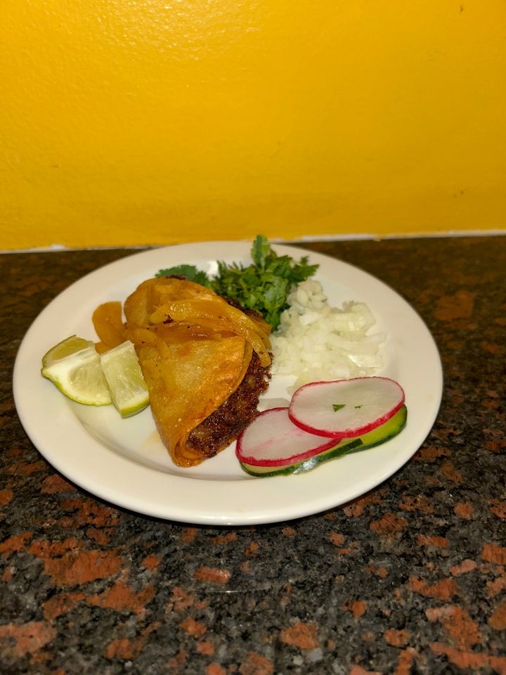 8106 ARLINGTON BLVD - TACO TRAY PREMIUN 25 tacos