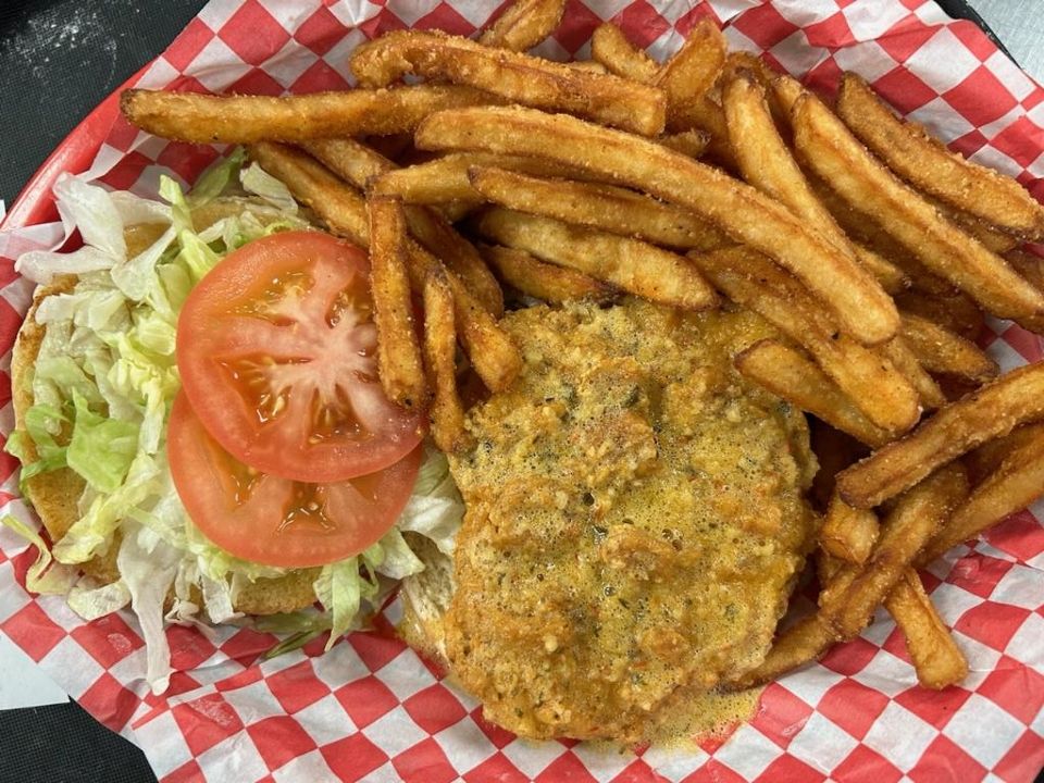 Down & Dirty Chicken Sandwich | Caprock Cafe