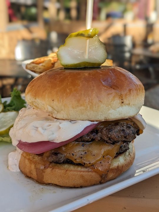 R Public House 1508 W JARVIS AVE | Toast