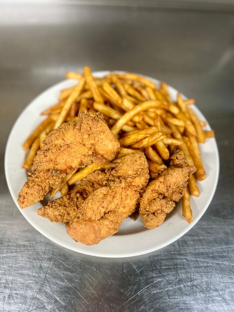 Chick Strip Platter | Biancke’s Restaurant