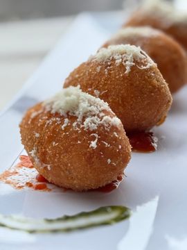 9607 Lawrence Avenue - Arancini