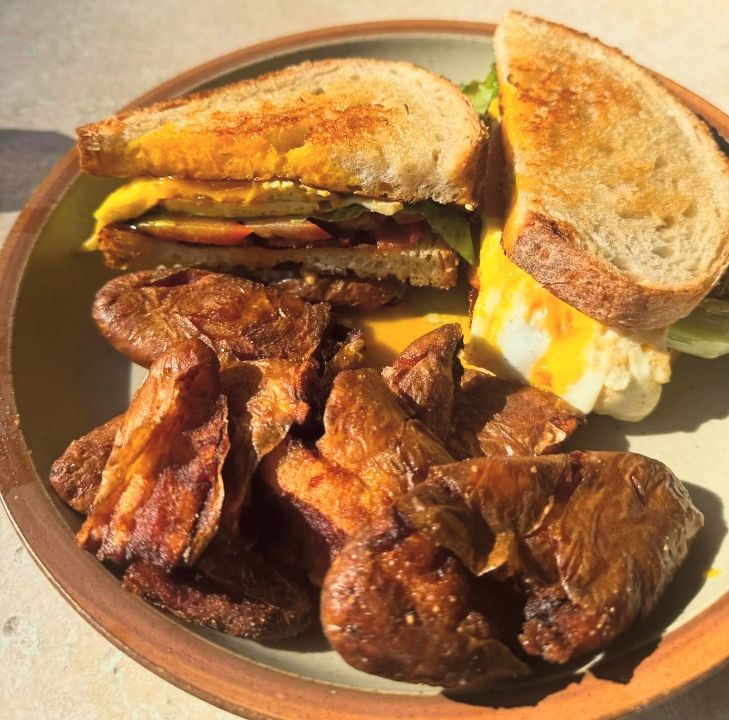 Uncle Wolfie's Downtown 600 N Broadway | Toast