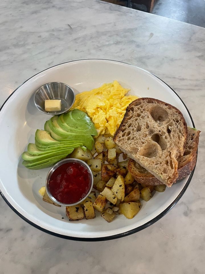 MillCross Coffee Bar & Kitchen - BRUNDLMAYER ROSÉ, AUSTRIA (RETAIL)