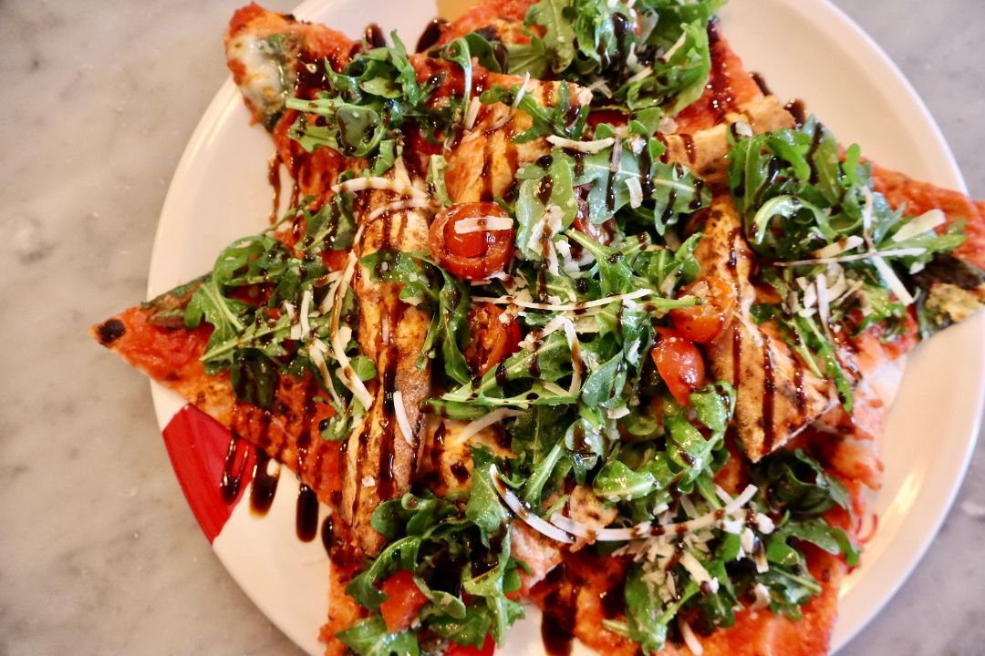 Ama Pizza e Cucina - Mezzaluna al Tartufo