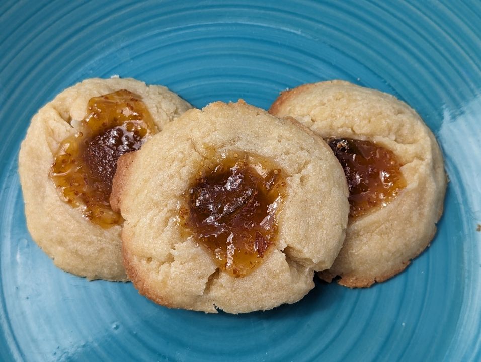 4530 N Dixie Hwy - Three Cookies