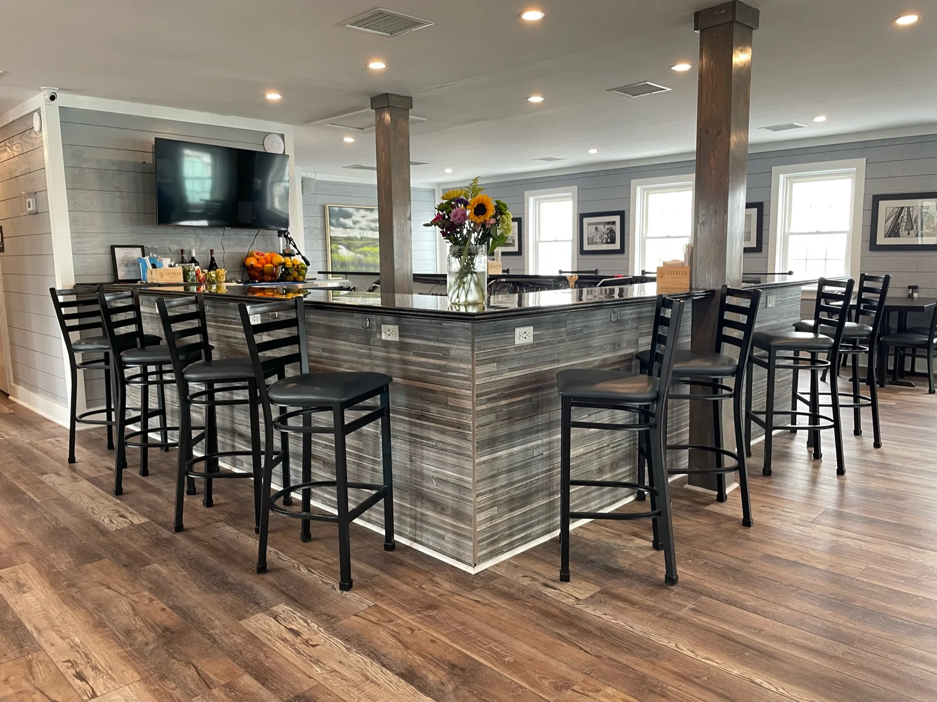 High Tides Restaurant - Edisto, SC