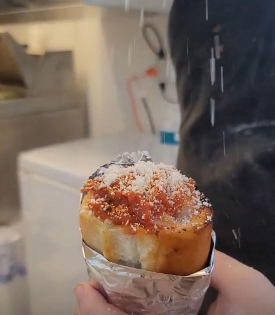 Uncle Junes Pizzeria 1949 Lincoln Way | Toast