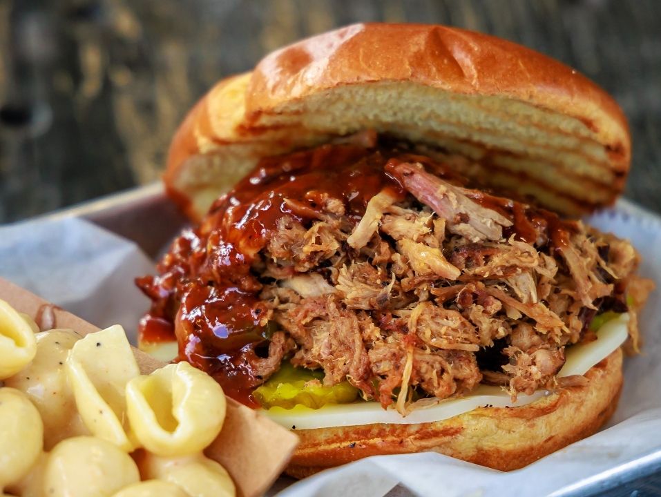 Pulled BBQ Food Truck Omaha Trucks & Taps, Patio - Walking Taco