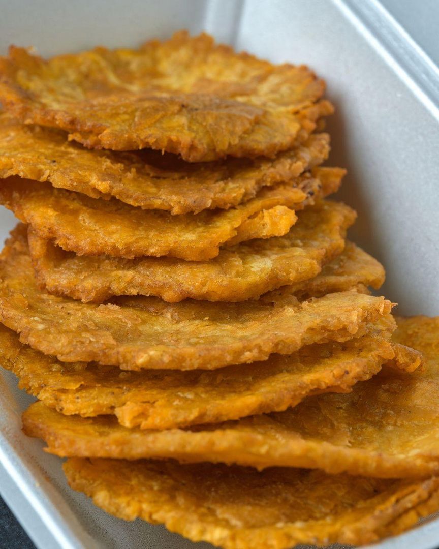Pa Los Chinos - Lakeland - Tostones con Pollo Frito 2 presas Con Arroz ...