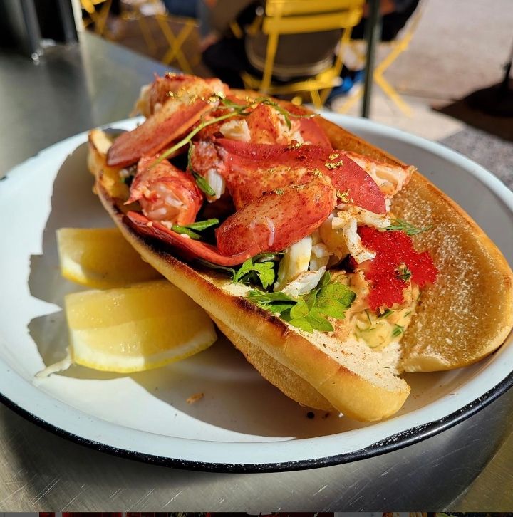 Fishmonger Neuhoff | Toast