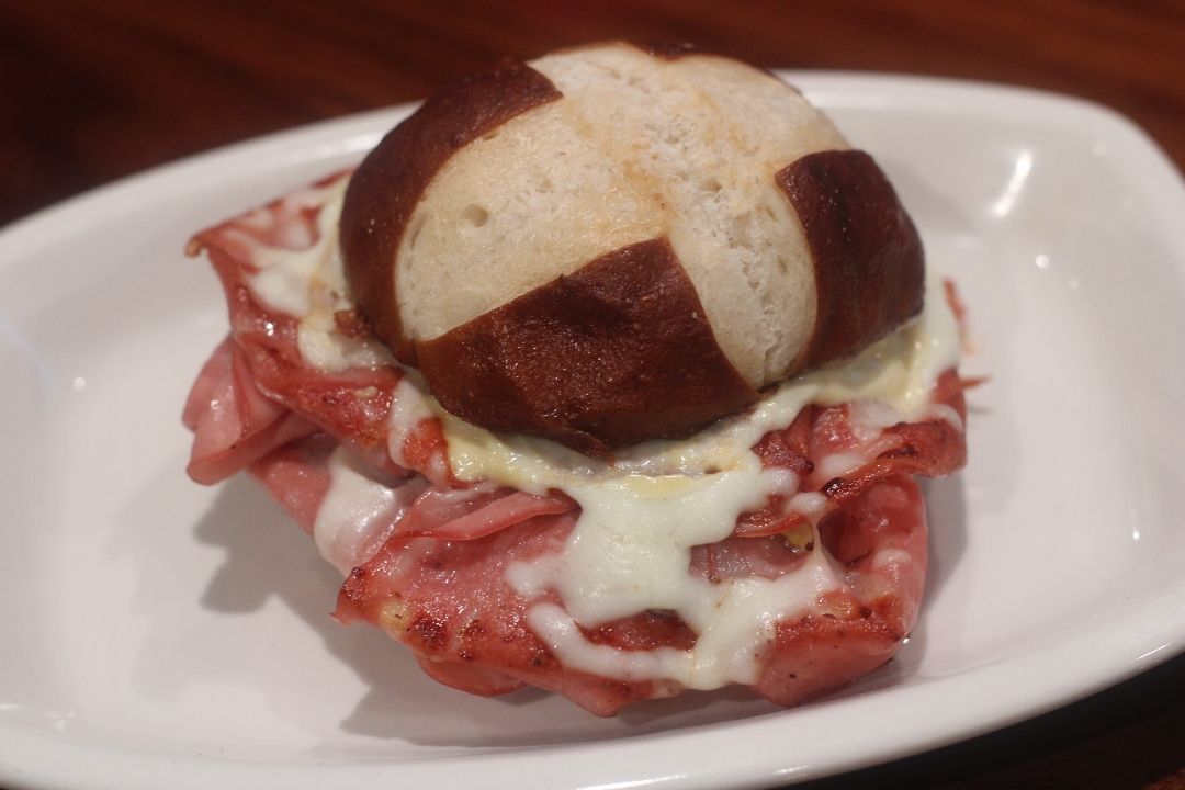 Ridgewood Kitchen & Spirits - Black & Blue Flat Iron