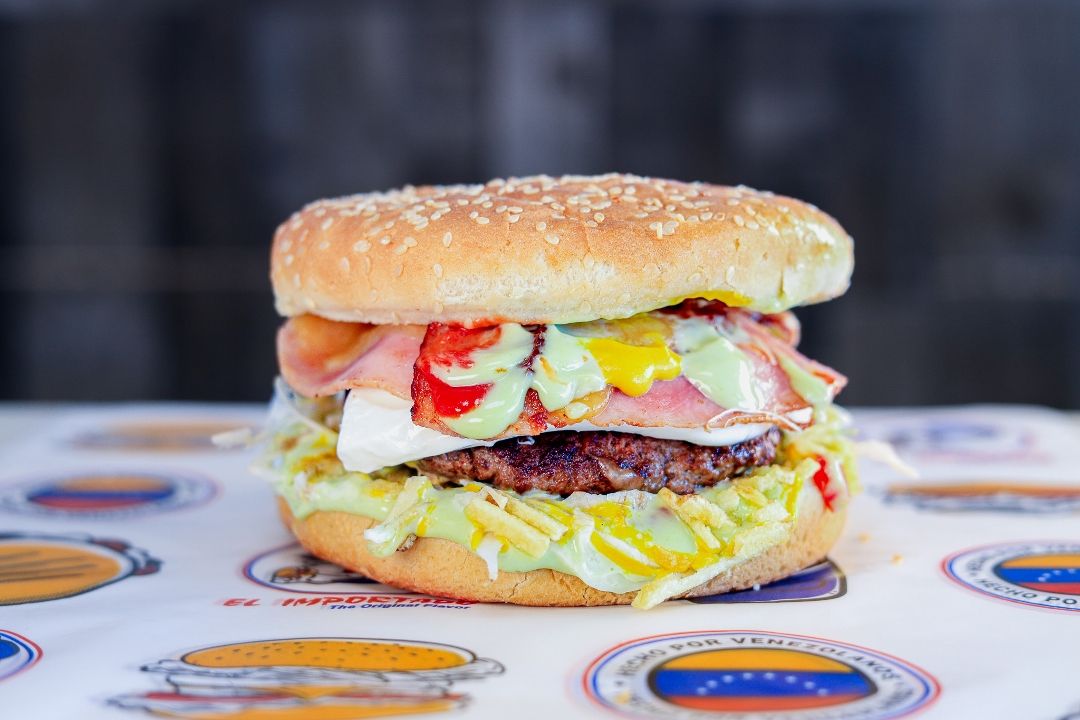 EL IMPORTADO "Whisper Lakes" Orlando - CHEESEBURGER+PAPAS+SODA