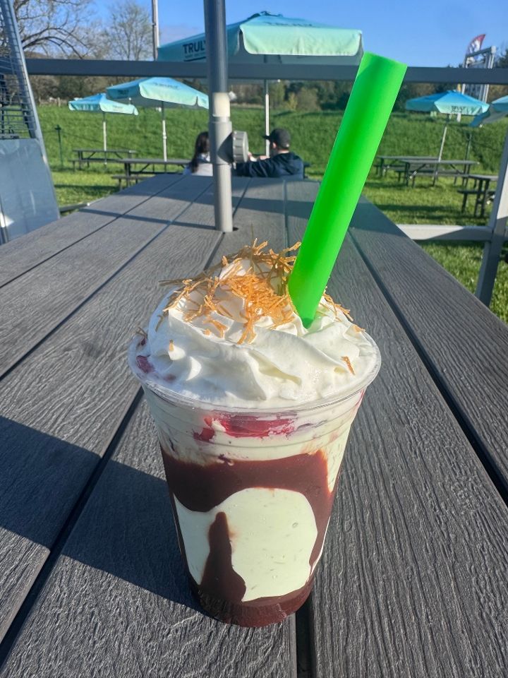 Kate's Food Truck 261 VT rt.15 - pistatio milkshake