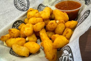 Doc's On The Fox - ****SHELLFISH ALLERGY****