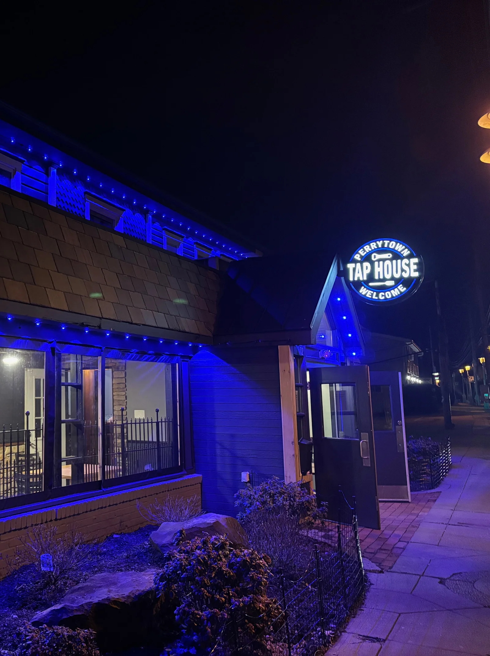 Perrytown Tap House Home