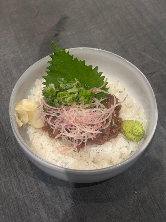 KENAKI Sushi Counter - Salmon + Avocado + Cucumber