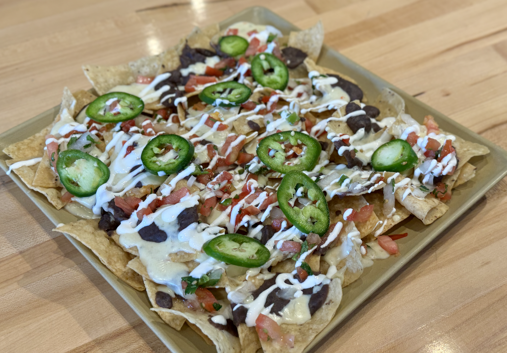 Water Street - Nińo Pollo Verde Plate-Corn