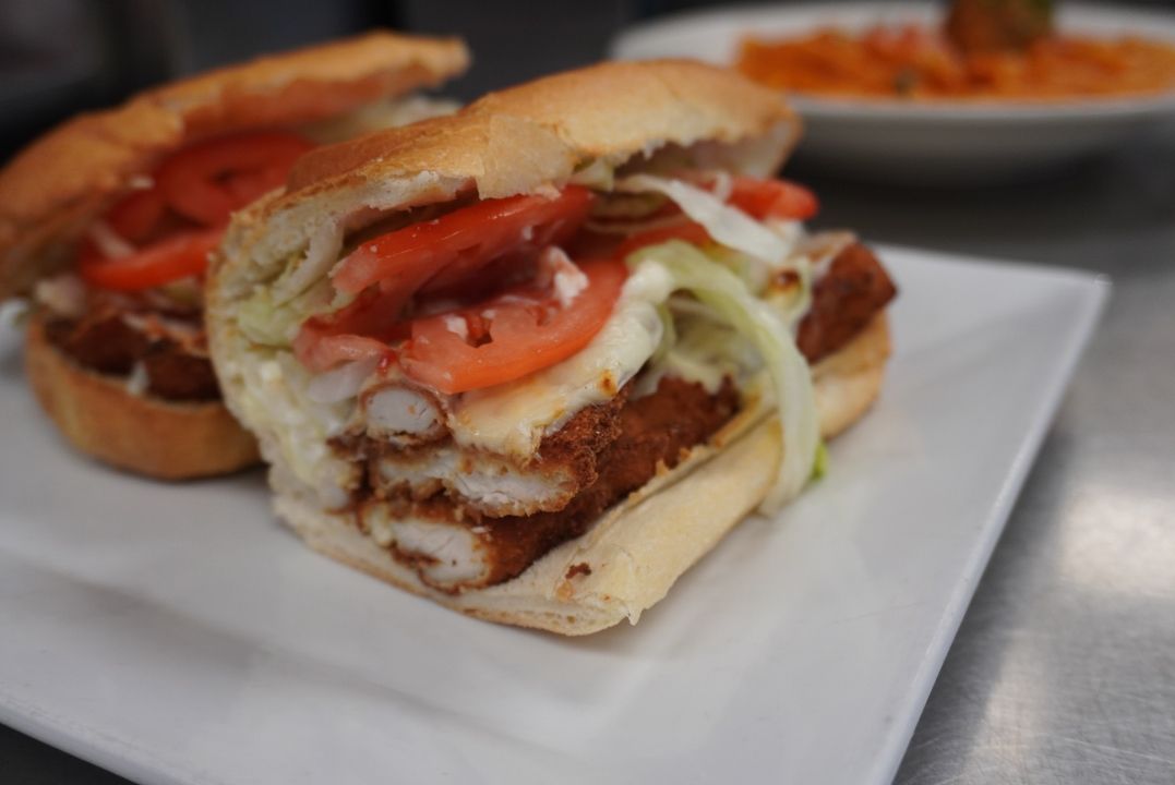 The Avenue - Berlin | Toast