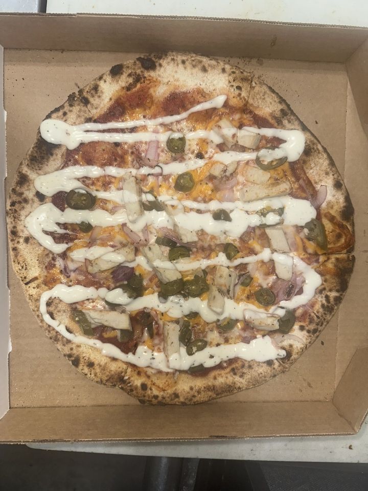 Mia Za's - Ghost Pepper Chicken Pizza