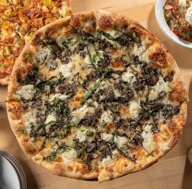 Mootz Pizzeria + Bar - Coca-Cola