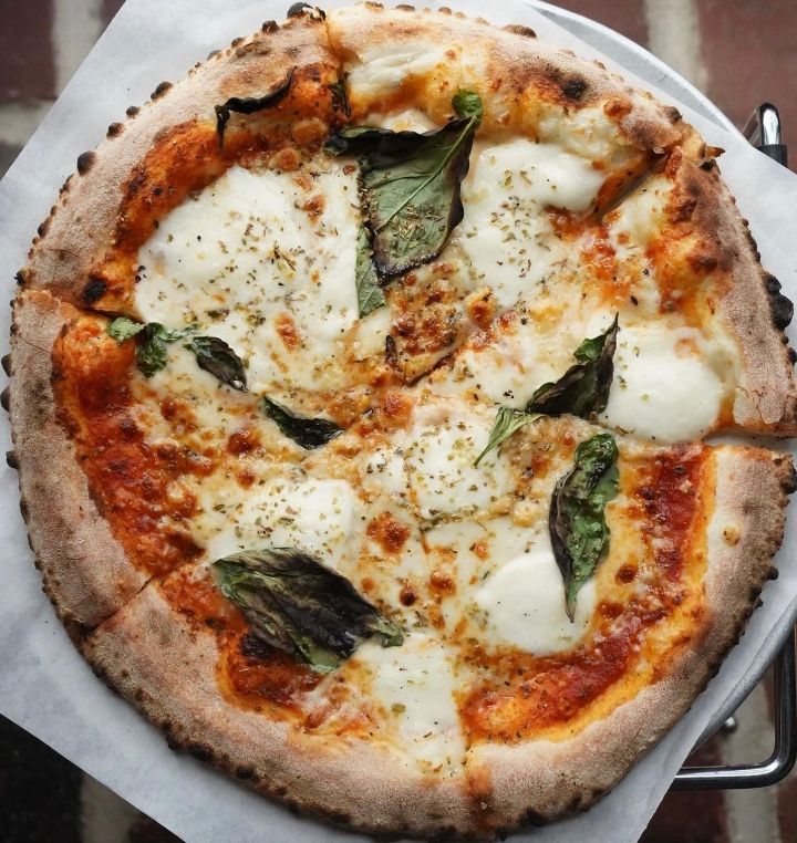 Heist Brewery and Barrel Arts / Livy's Neapolitan Pizza | Toast