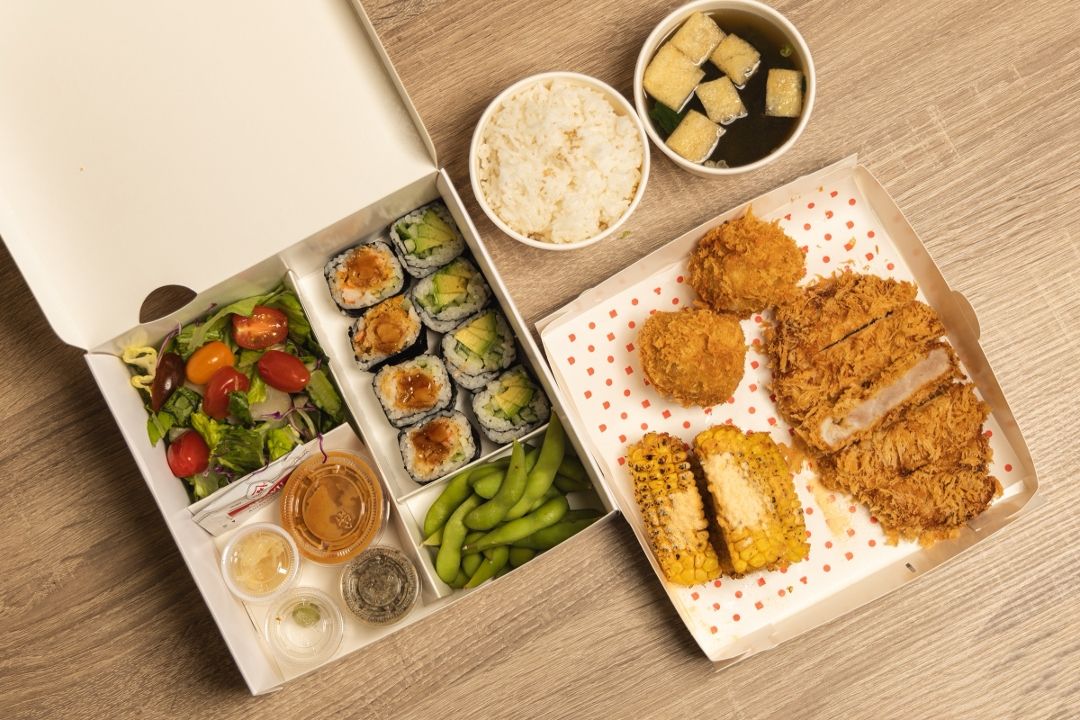 DOMOTO BY DOMO - CHIICKEN KATSU BENTO