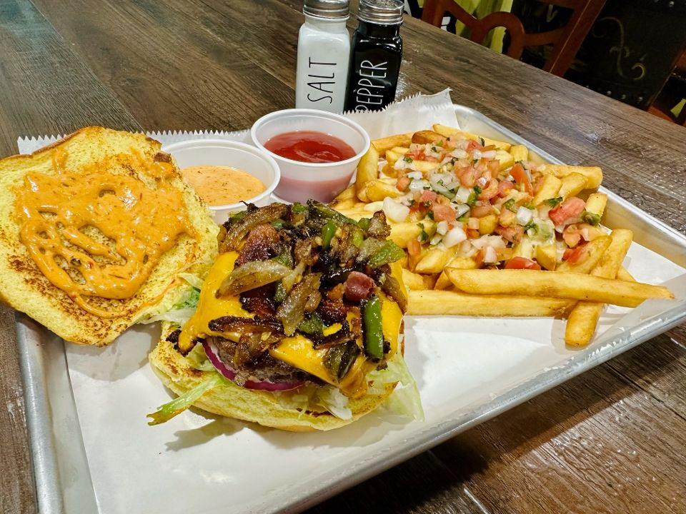 Memorial Blvd. - Miguel's Smash Burger