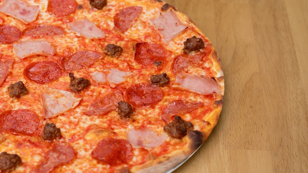 Mister O1 Extraordinary Pizza - South Beach, FL - Pistacchio Pizza