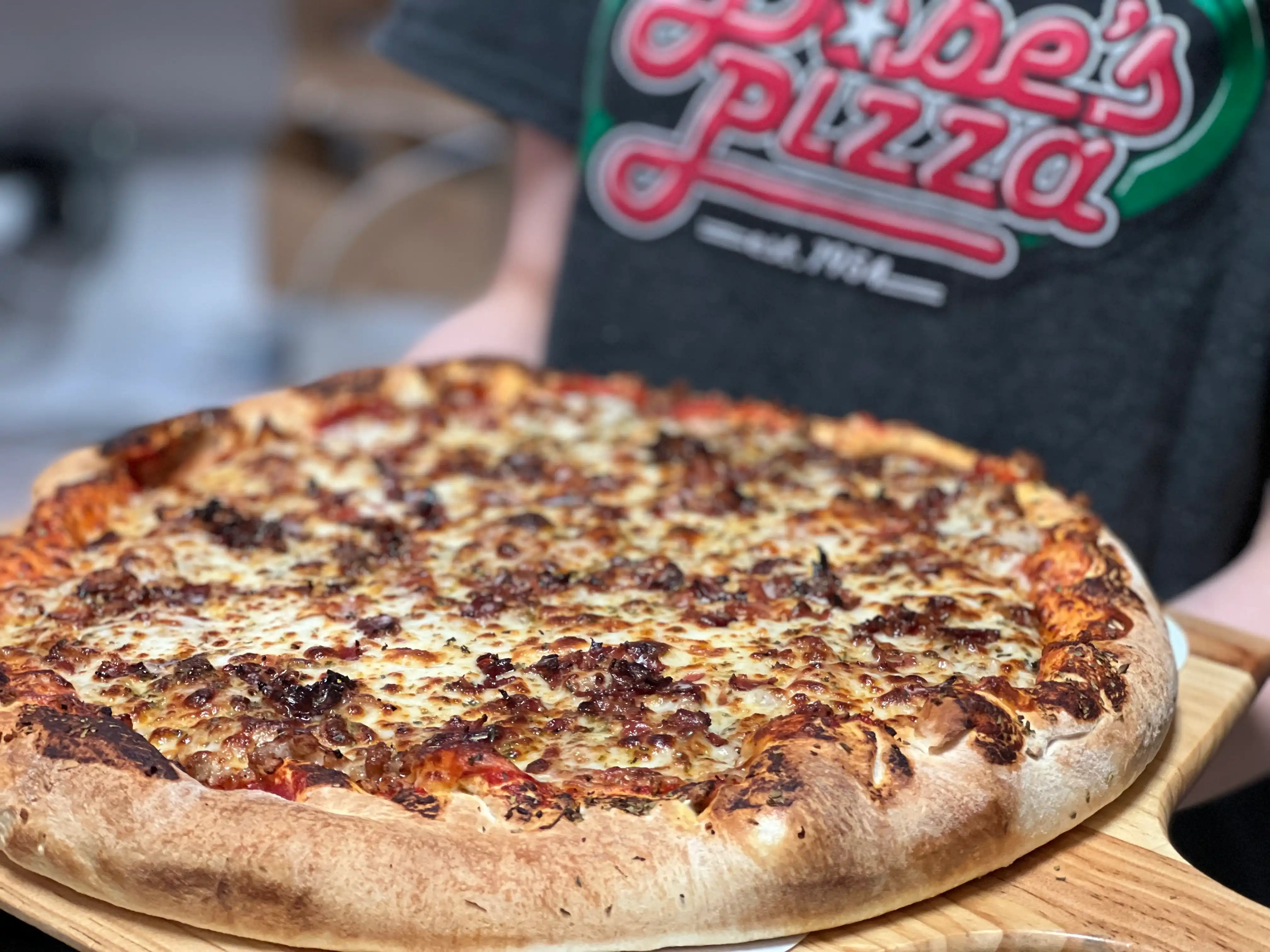 Albion Bobe's - Traditional Crust Pizza