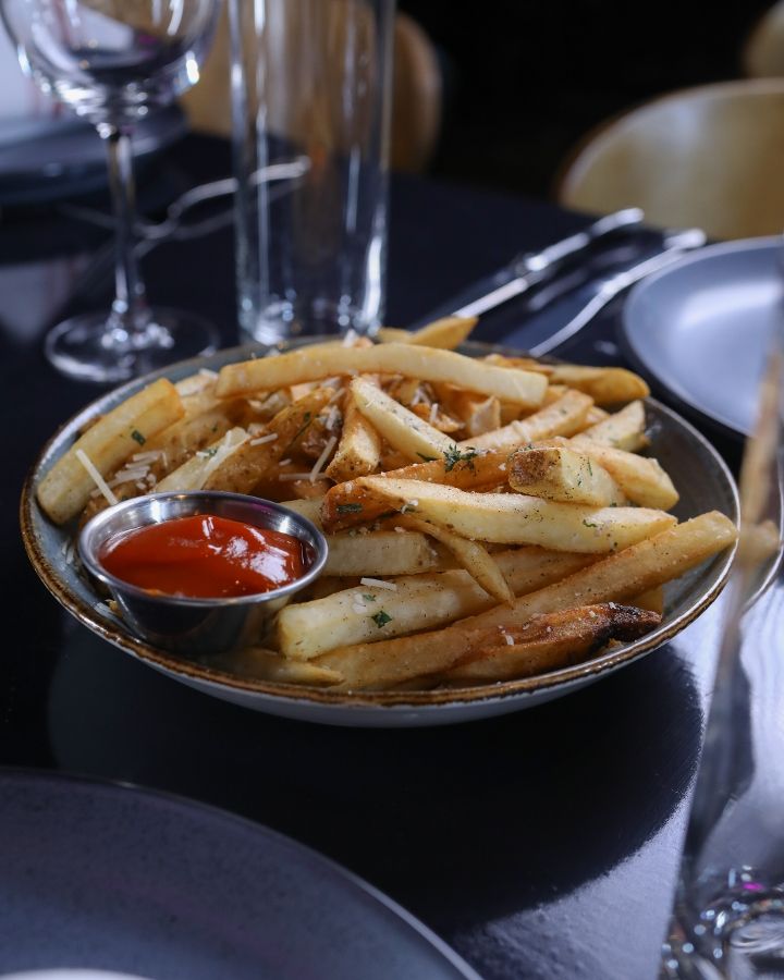 V14 Street Lounge | Toast