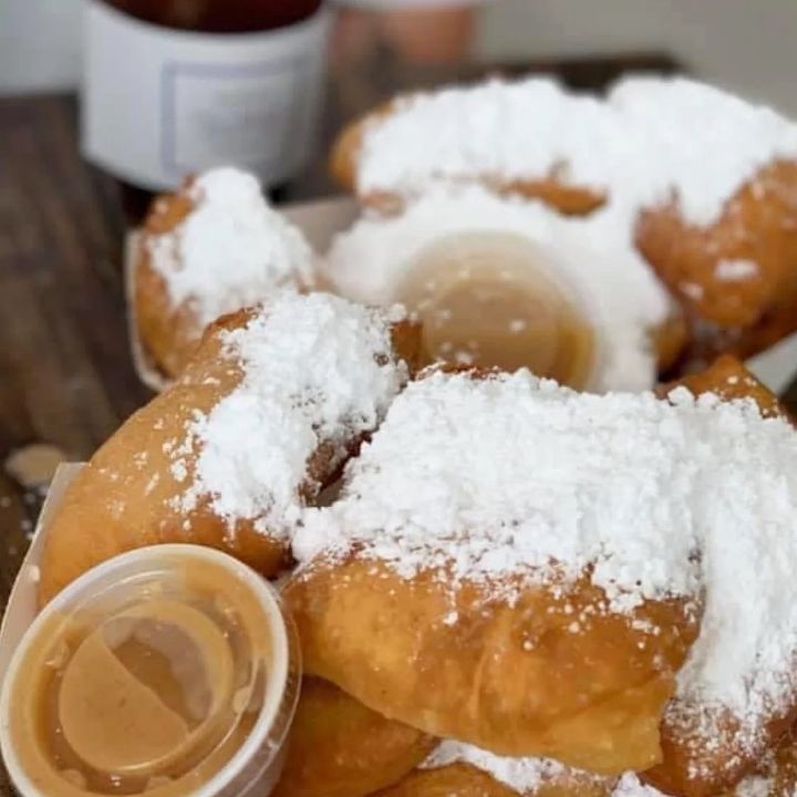 Mo'Bay Beignet - Hattiesburg, MS - RB Tropical