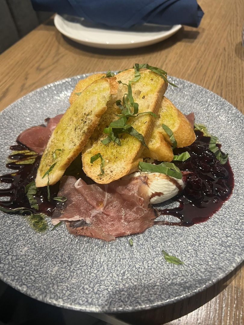 Dryft Wellesley | Toast