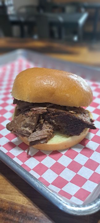 Road Hog Willy's Real Pit BBQ - Half Rack Ribs