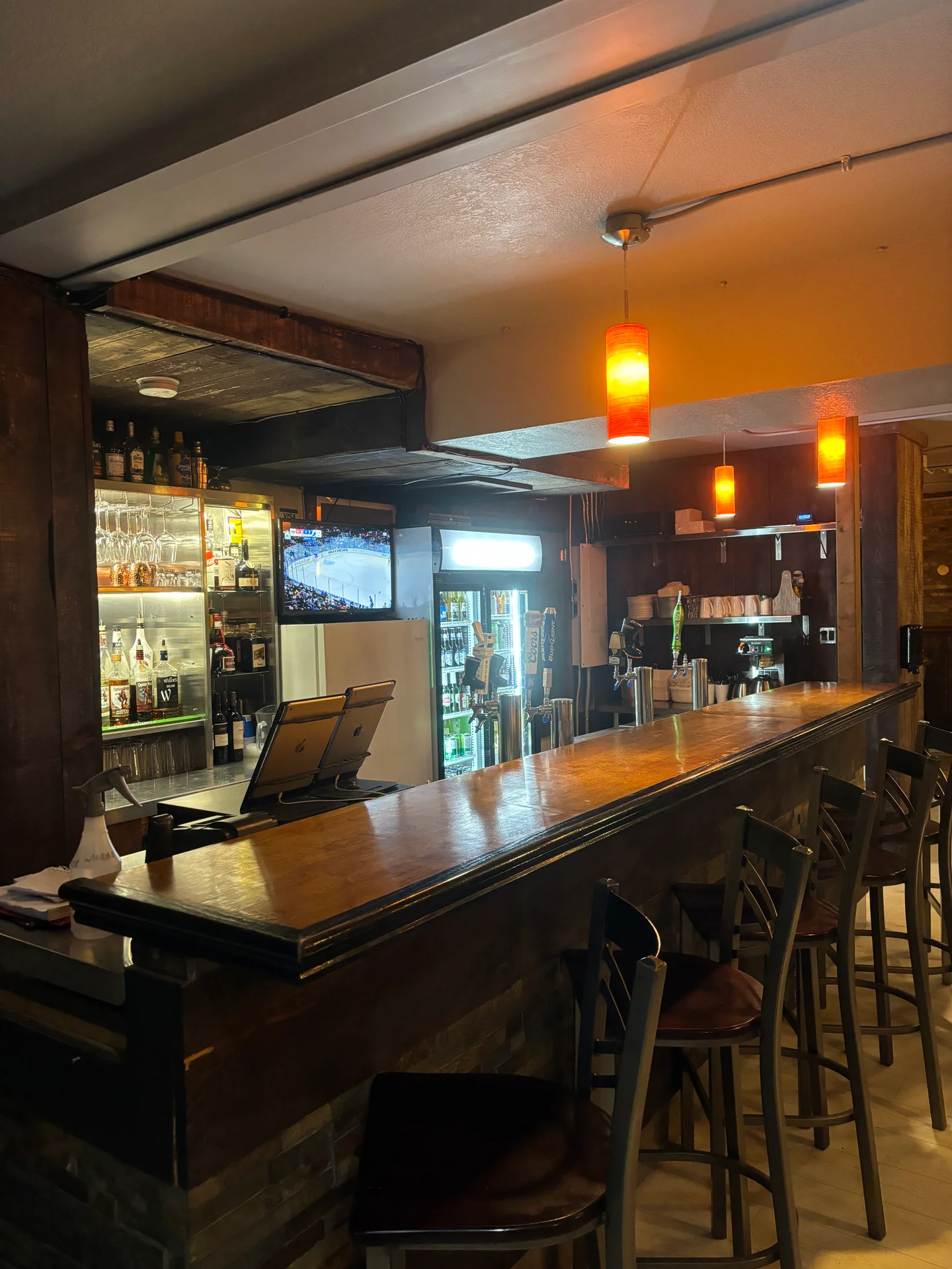 Trails Edge Tavern - GARLIC BREAD W CHEESE