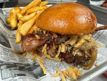 Dunks Bar & Grill 510 Chicago Avenue | Toast