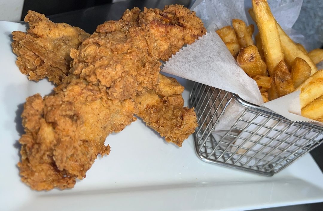 The Paddle Pub - Pickle Chips