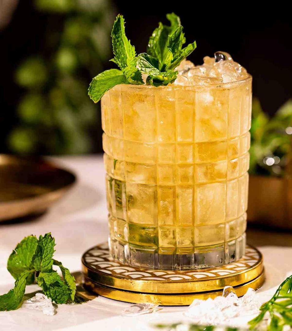 Johnnys Docks Seafood n Grill 1900 East D Street | Toast