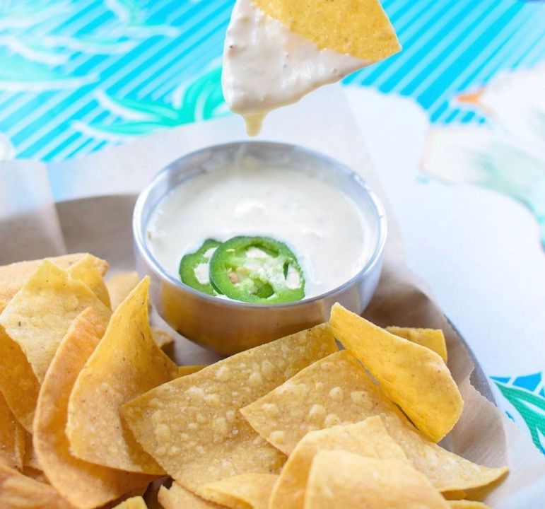 3501 Old Cantrell Rd - Extra Chips