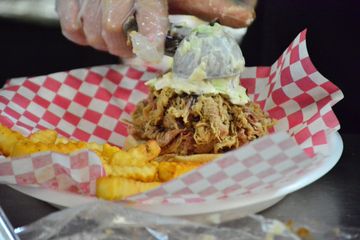 3018 McCullough Boulevard - Pulled Bbq Plate