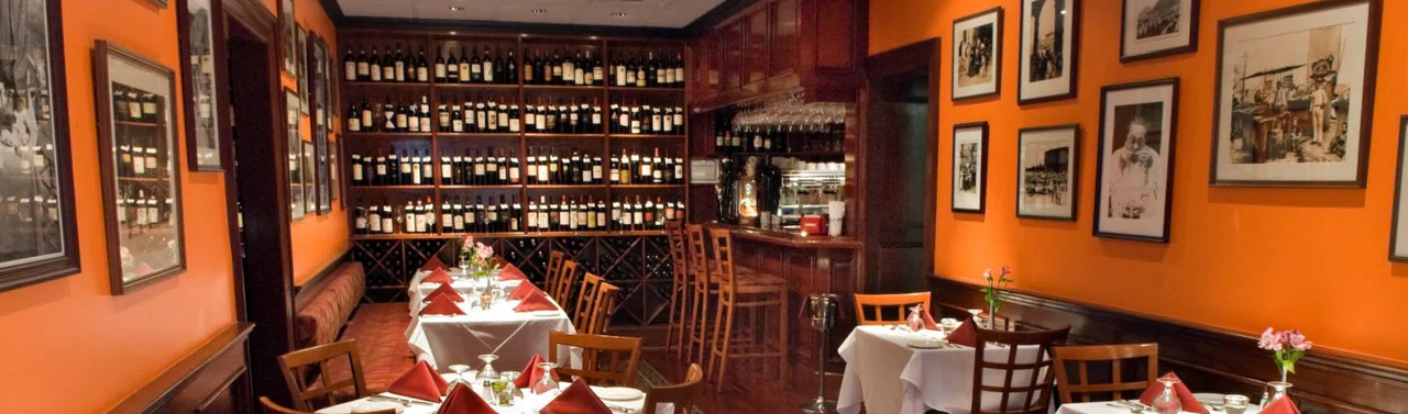 Di Nardo's Restaurant - INSALATA TENERA CON FORMAGGIO CAPRINO E PERA